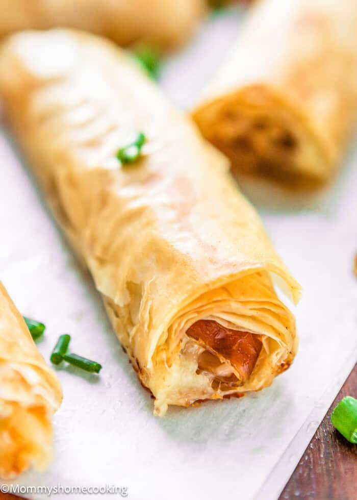 Easy Cheese Phyllo Rolls (3-ingredient) - Mommy's Home Cooking
