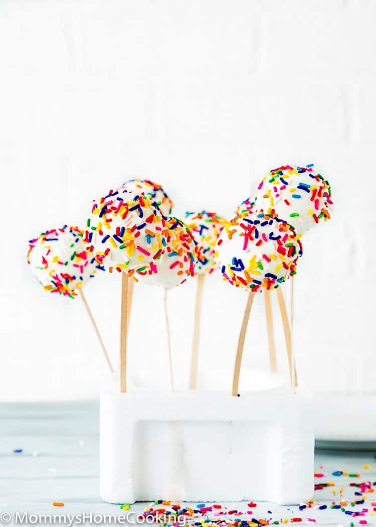 Easy Eggless Homemade Cake Pops - Mommy's Home Cooking Easy Eggless Homemade Cake Pops - Mommy's Home Cooking