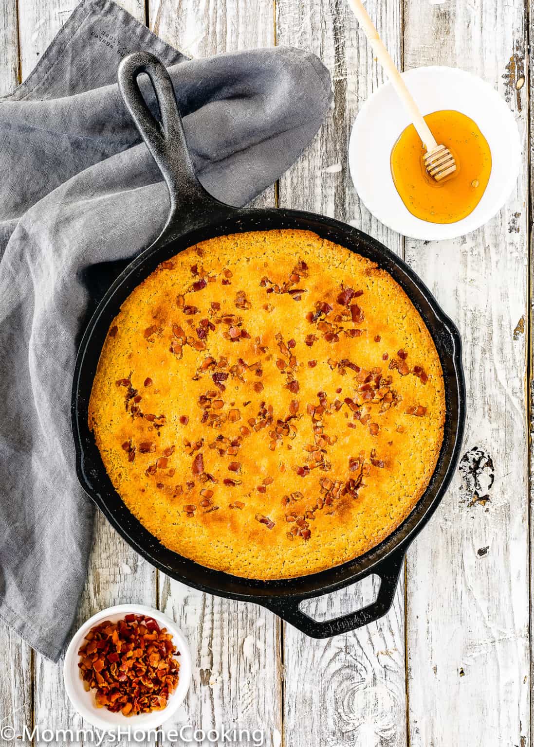 BEST Eggless Cornbread - Mommy's Home Cooking