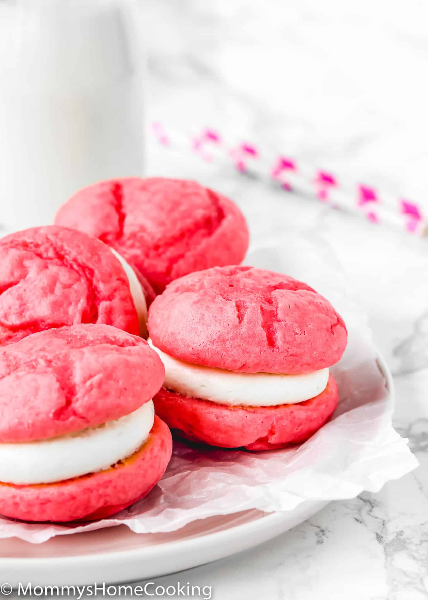 How to Make Whoopie Pies with a Cake Mix (Egg-Free) - Mommy's Home Cooking