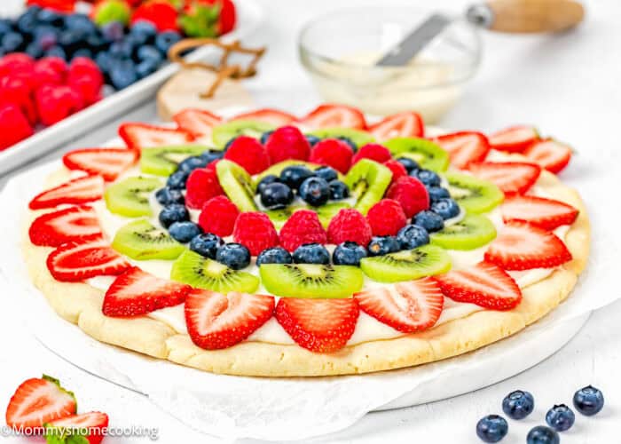 Easy Fruit Pizza (Egg-Free) - Mommy's Home Cooking