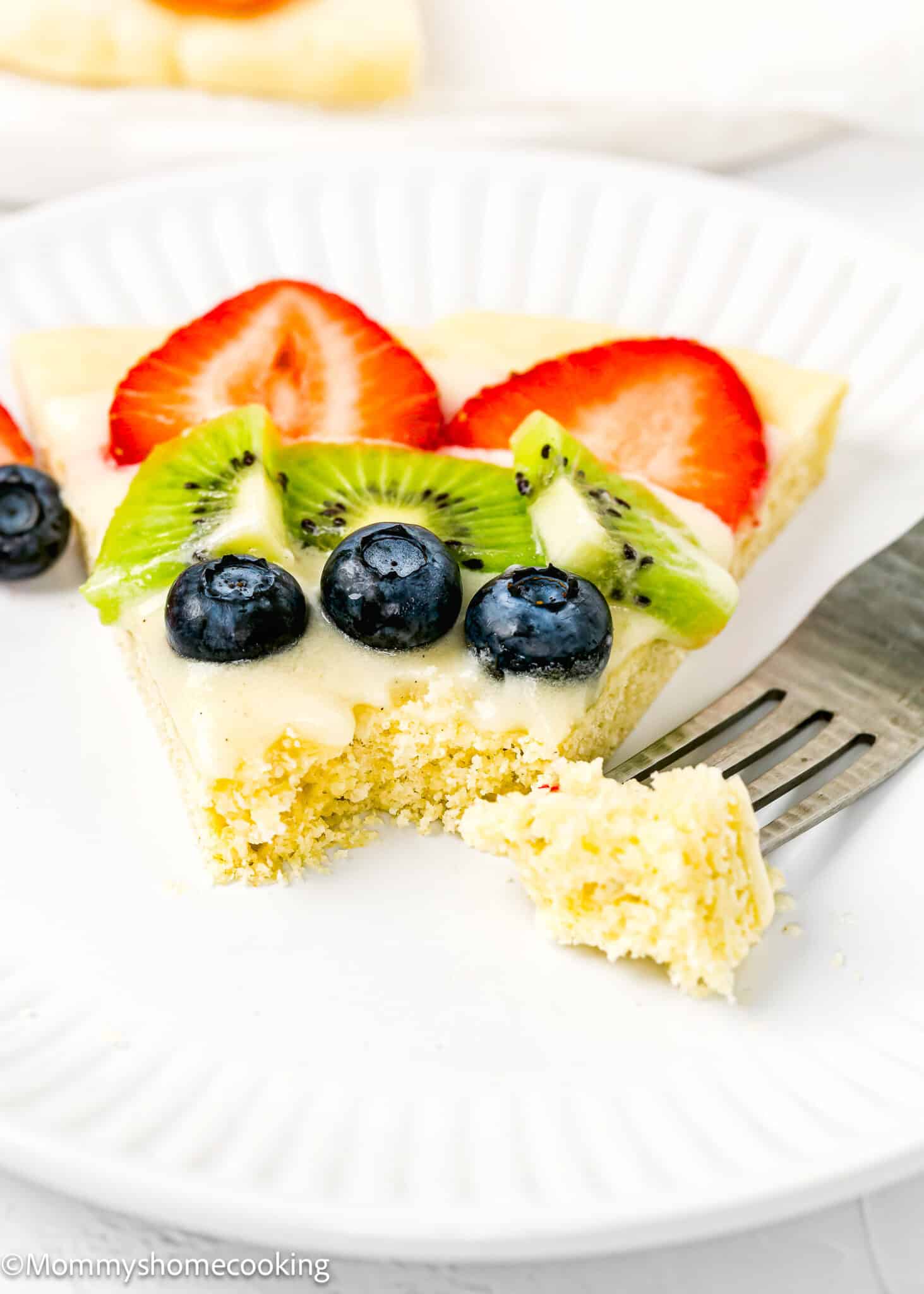 Easy Fruit Pizza (Egg-Free) - Mommy's Home Cooking