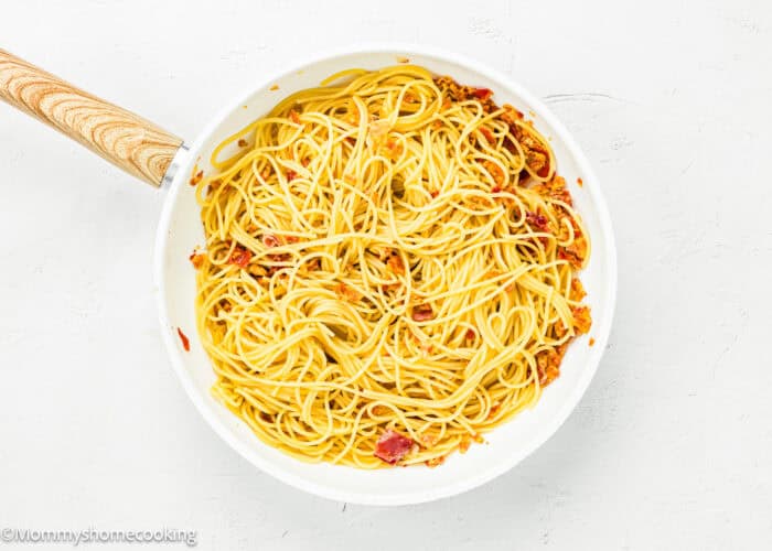 Eggless Pasta Carbonara (Easy, Quick & Delicious!) - Mommy's Home Cooking