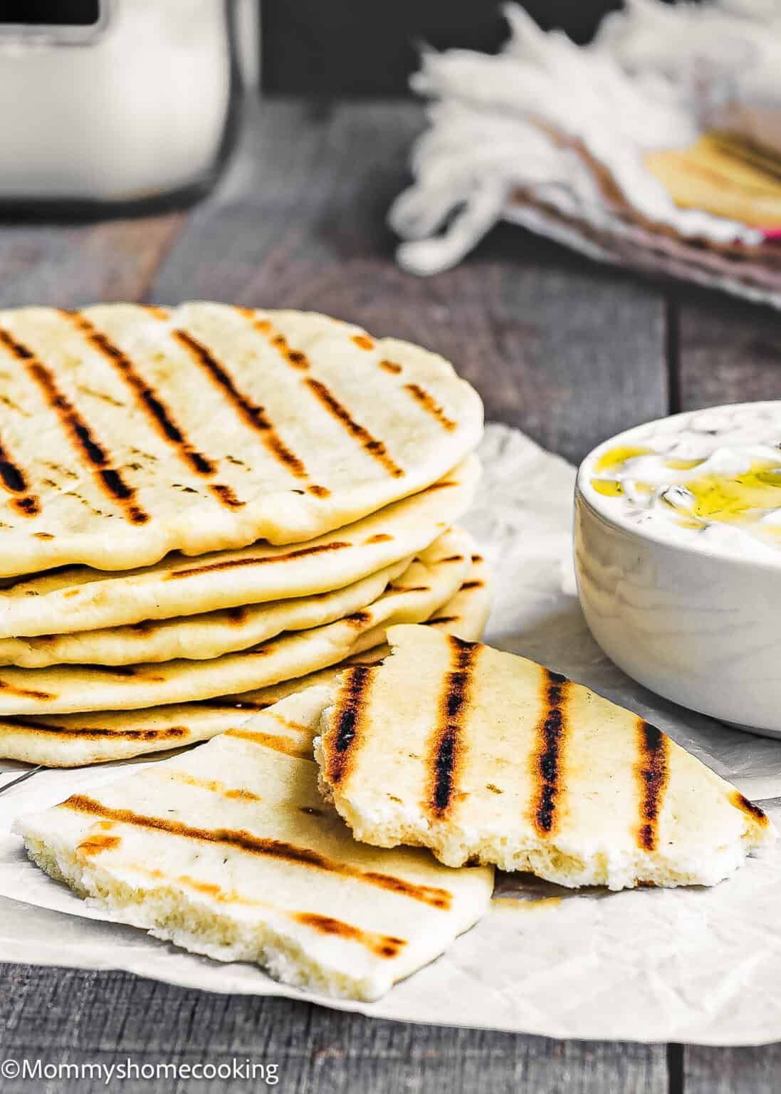 Easy Homemade Flatbread - Mommy's Home Cooking