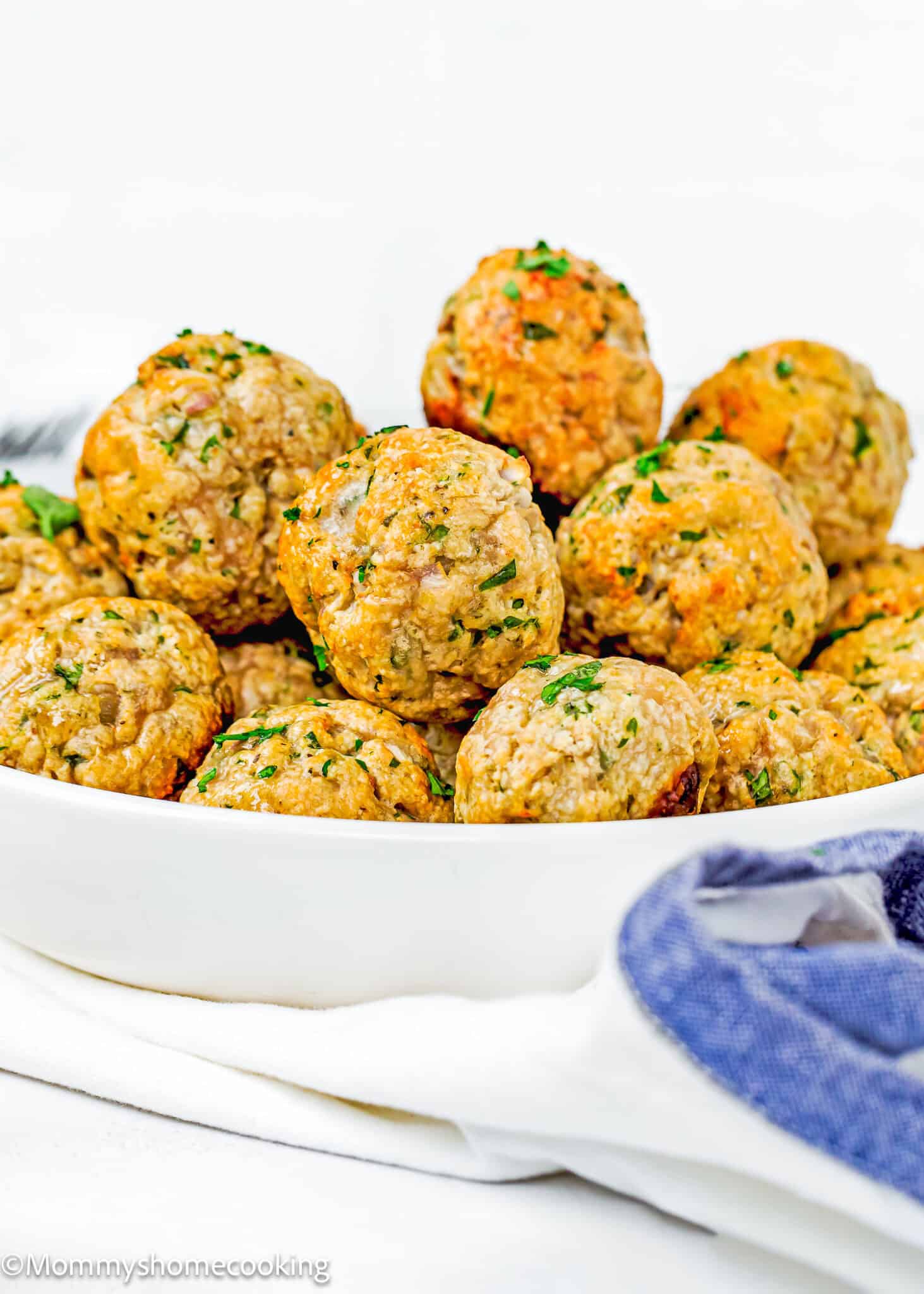 Eggless Baked Chicken Meatballs (Easy and Juicy) - Mommy's Home Cooking