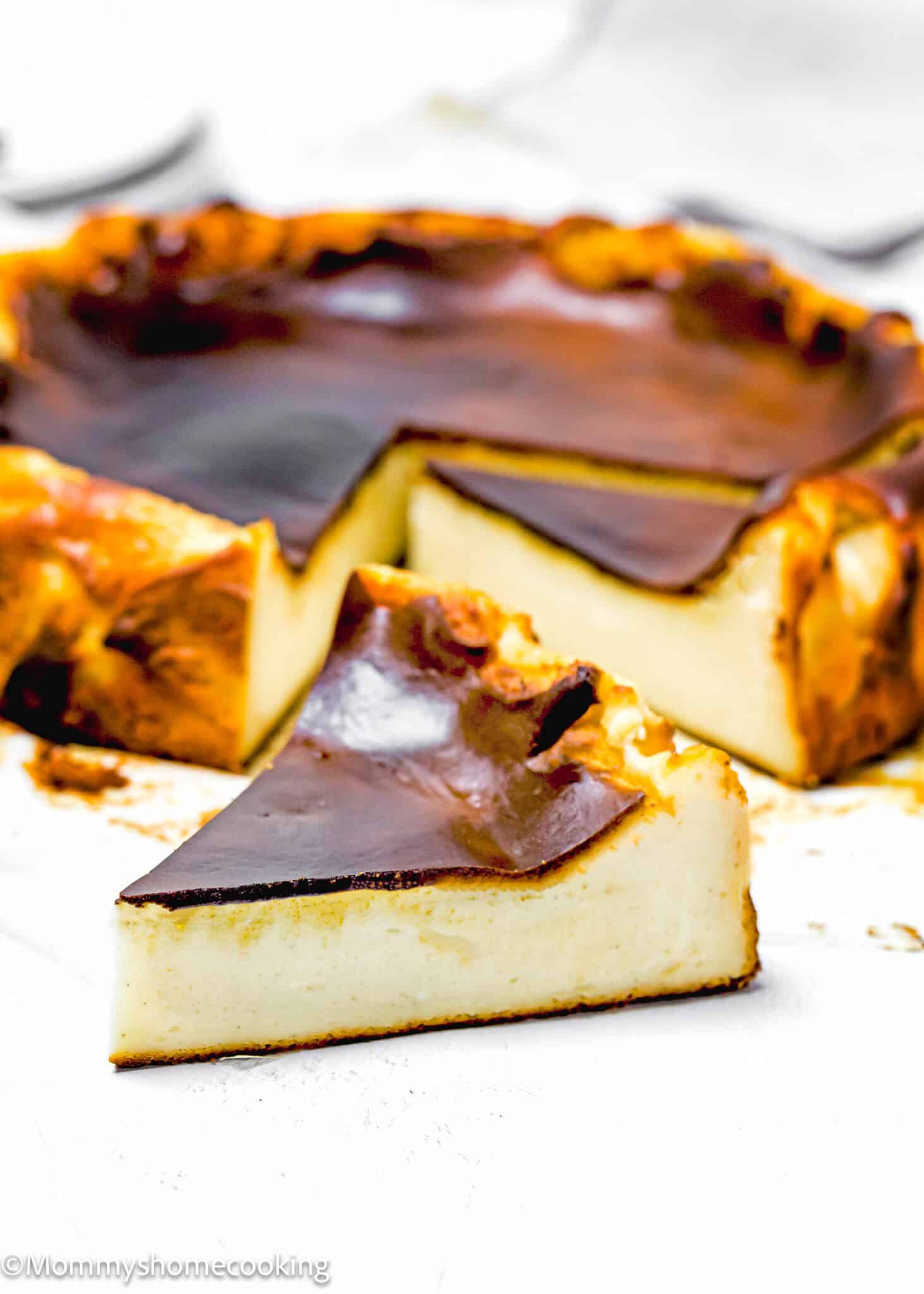 Eggless Burnt Basque Cheesecake (Easy!) - Mommy's Home Cooking