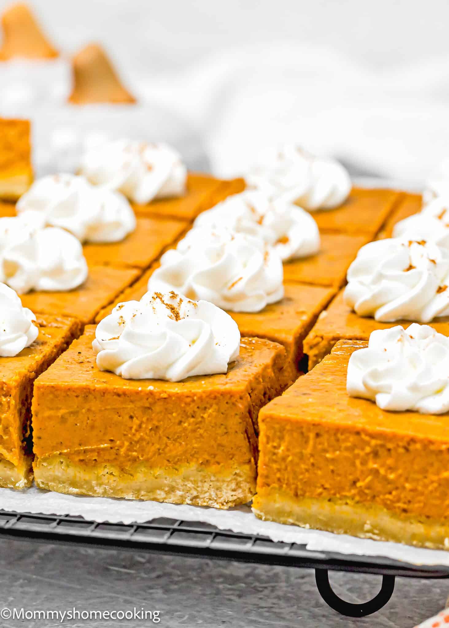 Eggless Easy Pumpkin Pie Bars - Mommy's Home Cooking